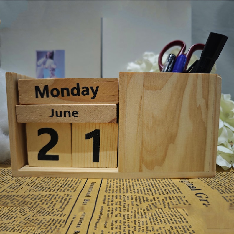 Handmade Wooden Perpetual Calendar With Pen Holder, Desk Organizer - Etsy