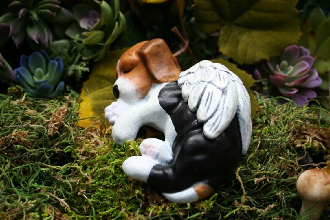 Beagle Angel Statue Dog Angel Memorial Concrete Pet Marker - Etsy