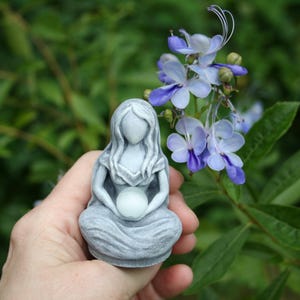 Moon Goddess Statue - Goddess Selene Altar Goddess - Holding Genuine ...
