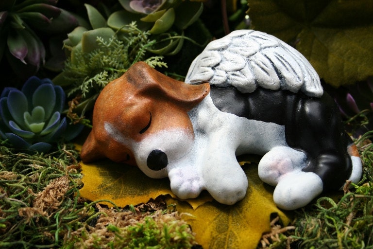 Beagle Angel Statue Dog Angel Memorial Concrete Pet Marker - Etsy