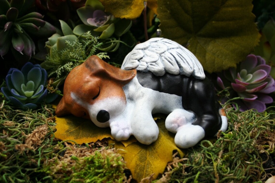 Beagle Angel Statue Dog Angel Memorial Concrete Pet Marker - Etsy Nederland