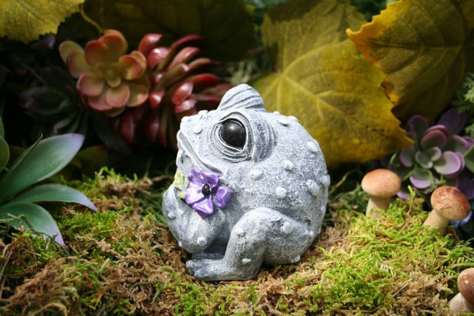 Frog Statue Concrete Frog Toad Outdoor Garden Decoration - Etsy