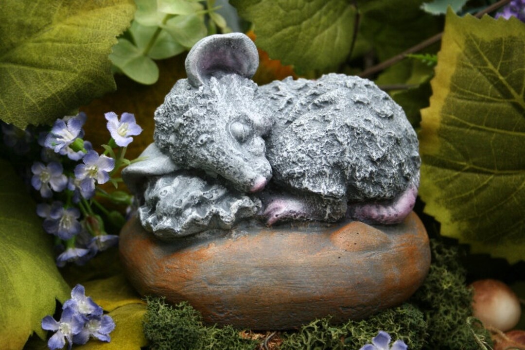 Sleeping Garden Mouse Mouse Memorial, Mouse Statue, Concrete Garden Art ...