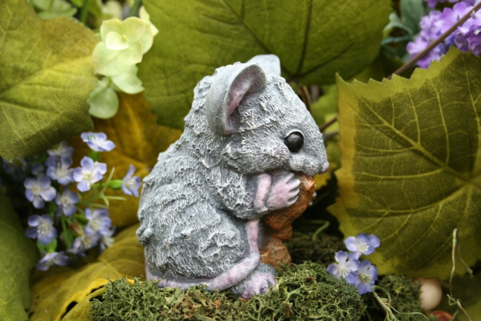 Sweet Lil' Mouse Statue Mouse Eating Peanuts Concrete - Etsy
