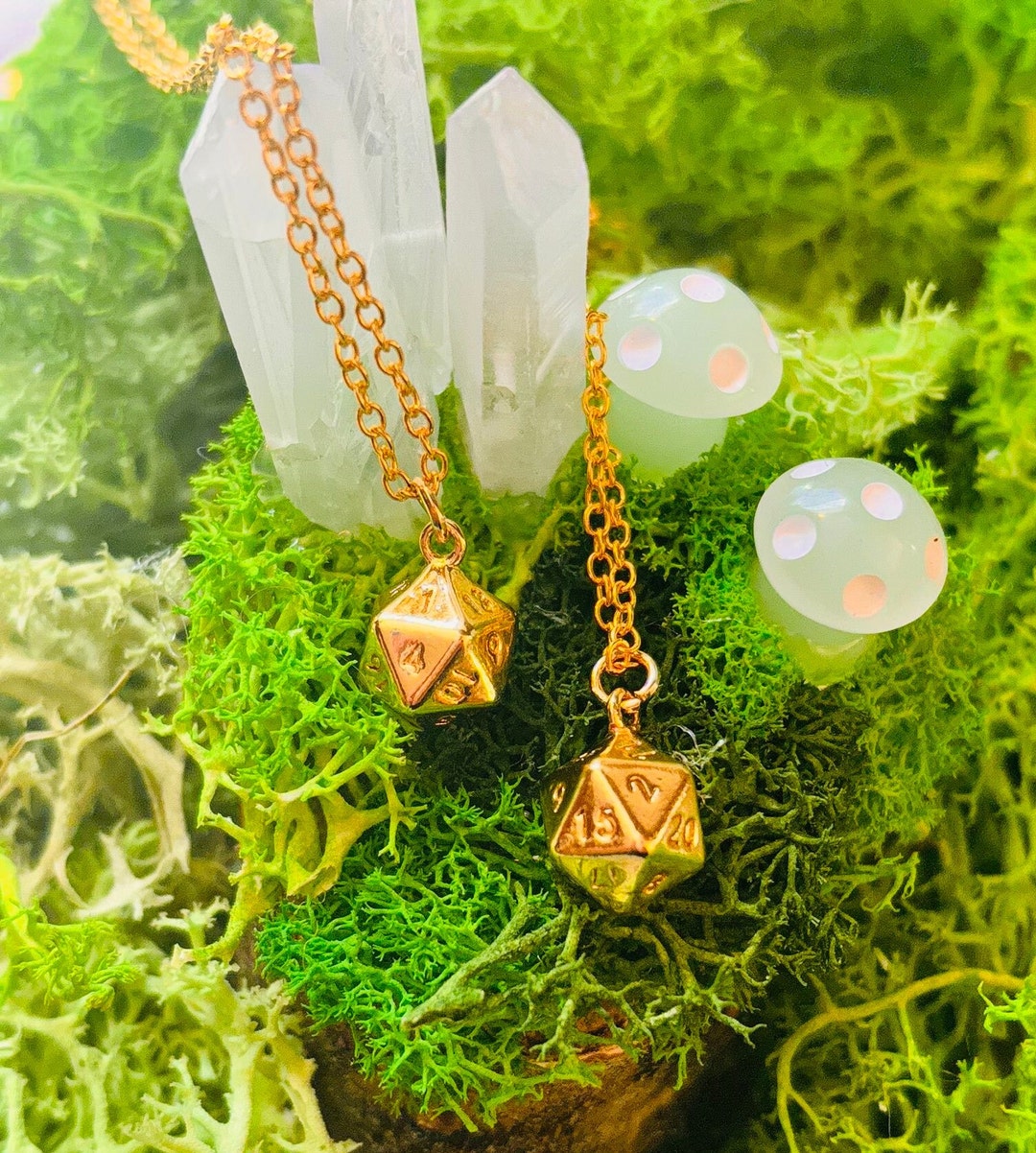 D20 Gold Necklace / Nerdy Fun Gift Idea / Personalized Gifts / Dungeons ...