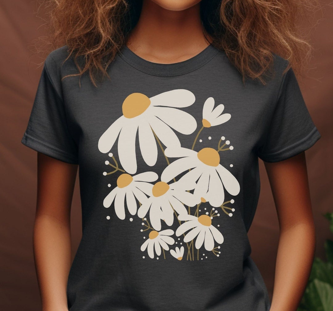 Daisy Tee | Daisy Floral Tshirt | Flower Lover T-shirt | Gardener Tee ...