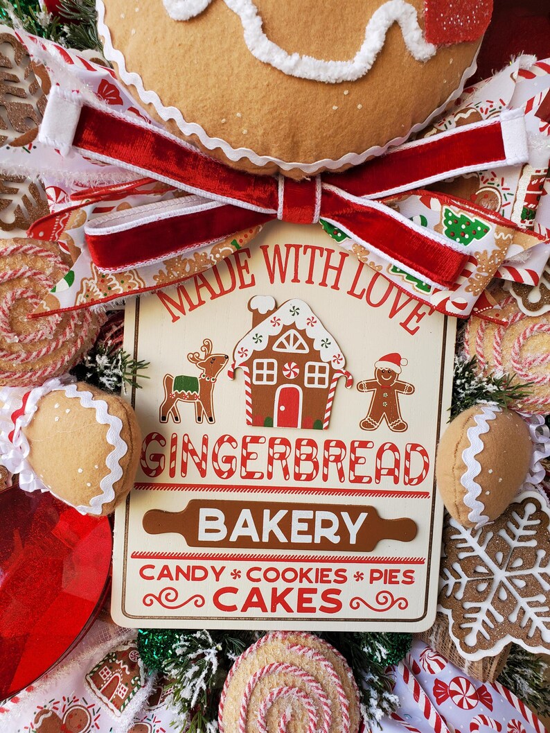 Gingerbread Bakery Christmas Wreath: Holiday Candy Cane Door Decor - Etsy