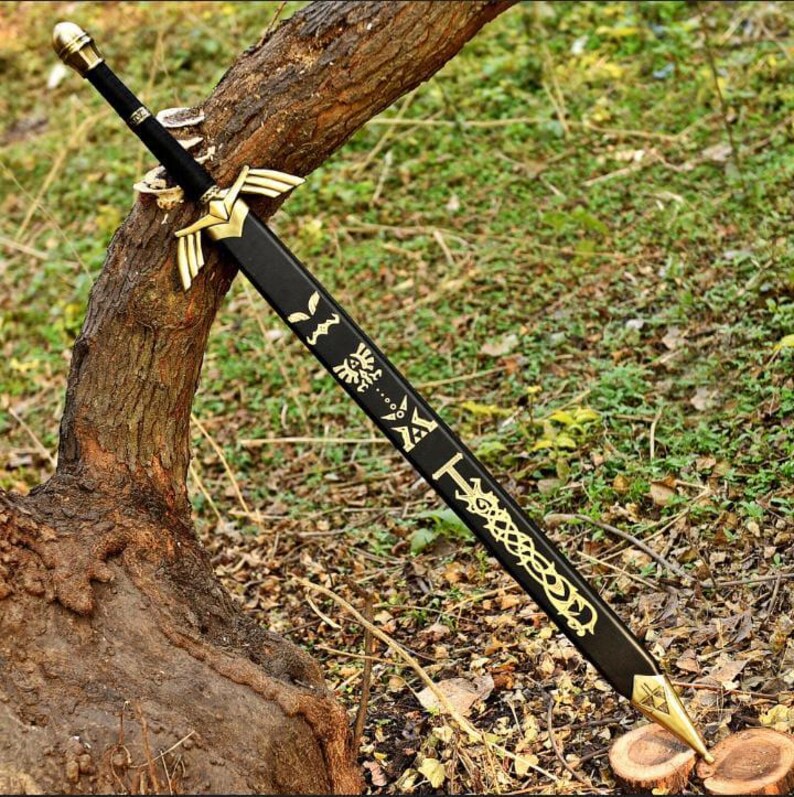 Limited Edition Zelda, Link's Master Sword, Replica Sword, Black Handle ...