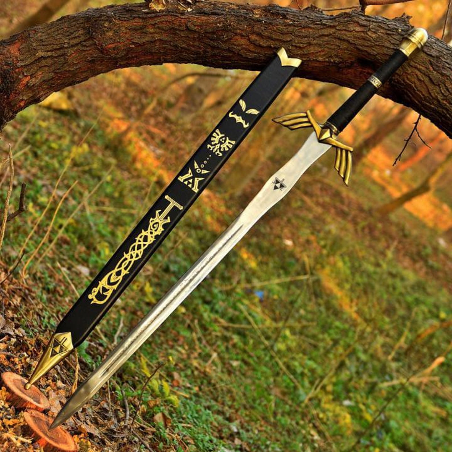 Limited Edition Zelda, Link's Master Sword, Replica Sword, Black Handle ...
