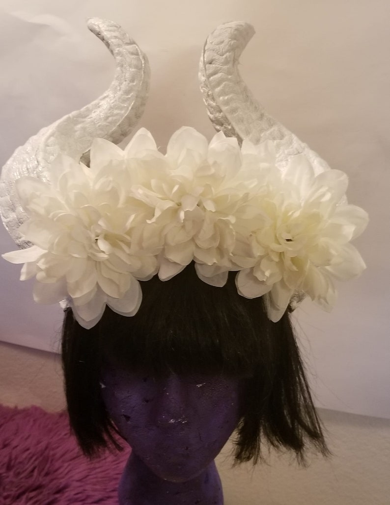 Beast horns Horn headdress White horns Krampus horns White | Etsy