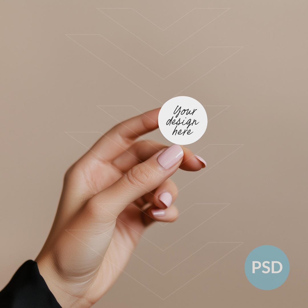 Round Sticker Mockup PSD - Hand Holding Sticker Mockup - Label or Decal ...