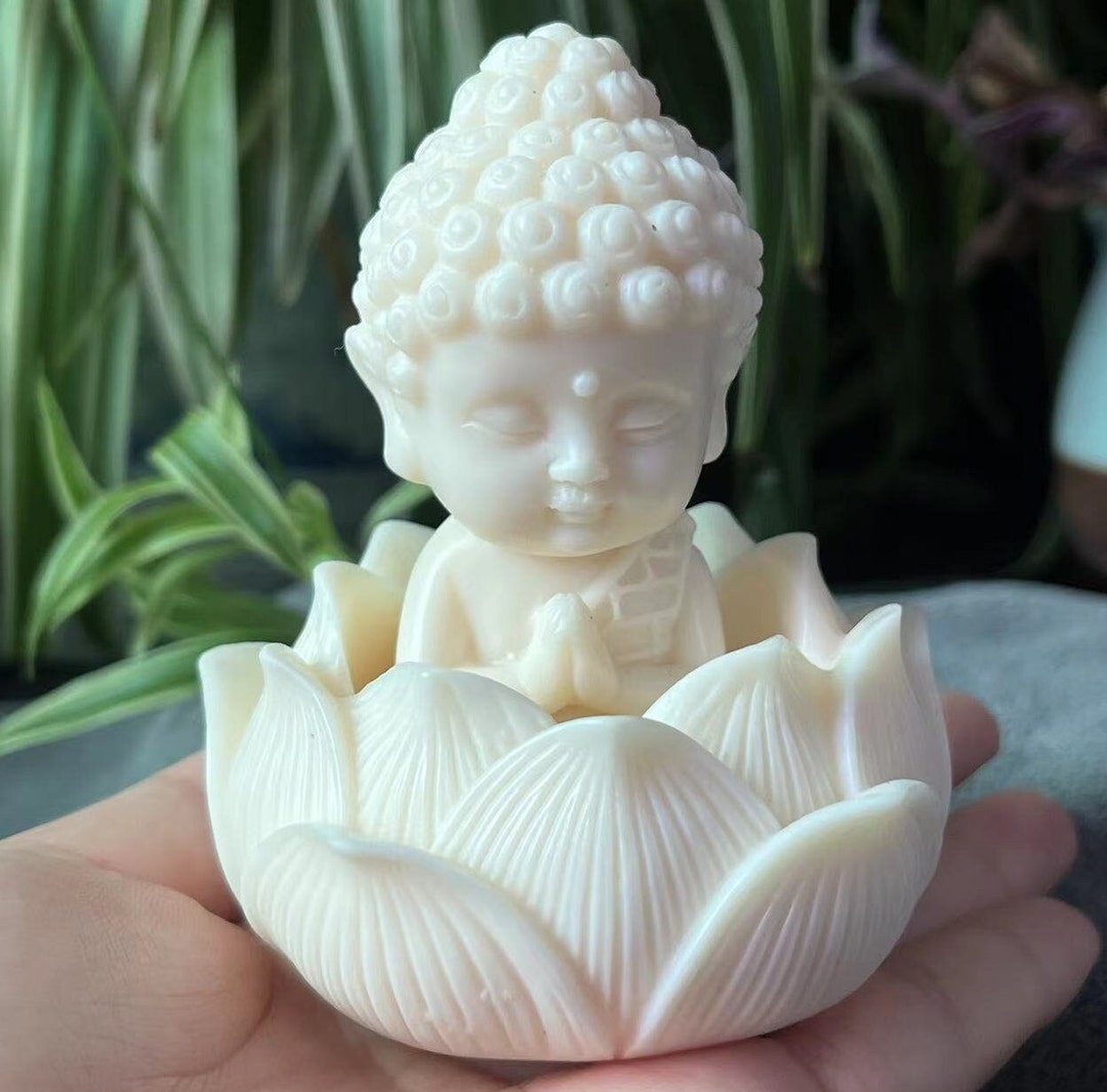 Resin Mini Buddha Statue,hand Carved Expression Feeling Wealth Amulet ...