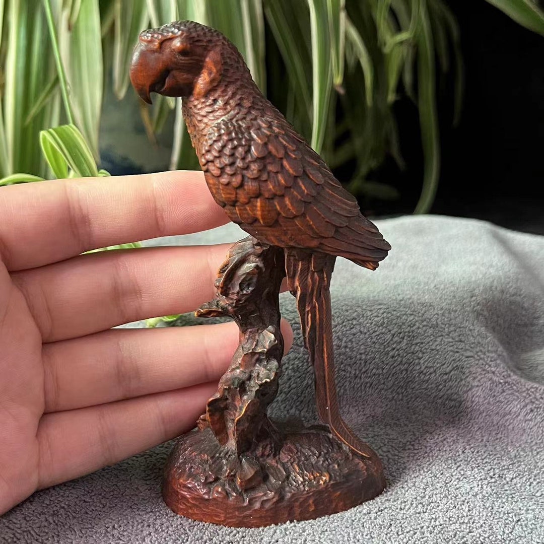 Wood Wealth Parrot Statue Feng Shui Decoration , Tibetan Meditation ...