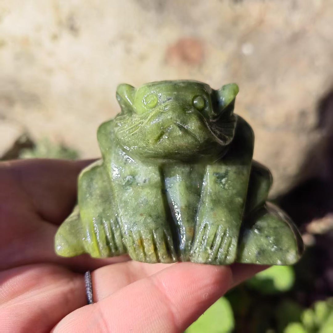Natural Green Crystal Monkey Statue Feng Shui Healing Gemstone Ape ...
