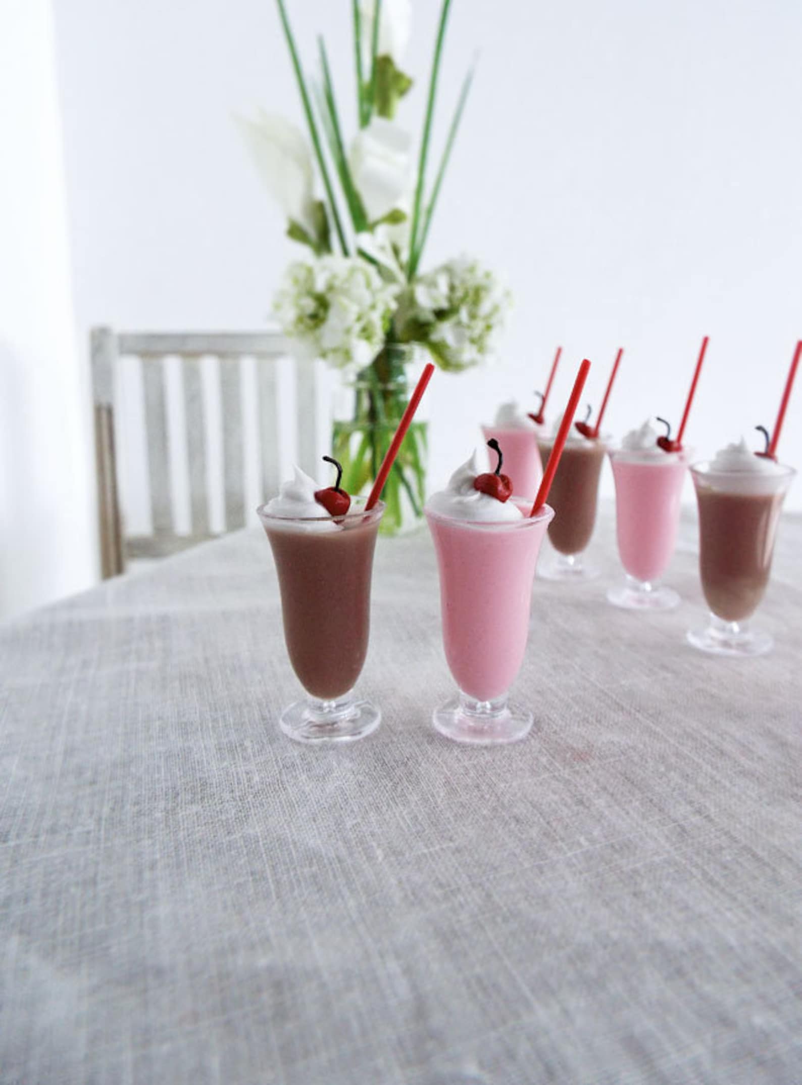 ONE 1:6 Scale Miniature MILKSHAKE Strawberry OR Chocolate With Whipped ...