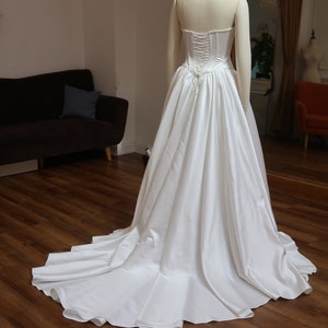 Vintage Corset Silk Wedding Dress With Basque Waistline & Detachable ...