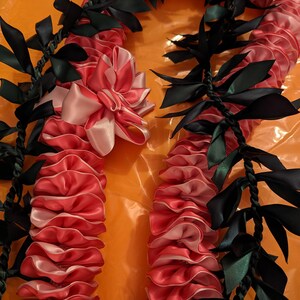 Large Two Tone Ruffle Ribbon Lei - Etsy