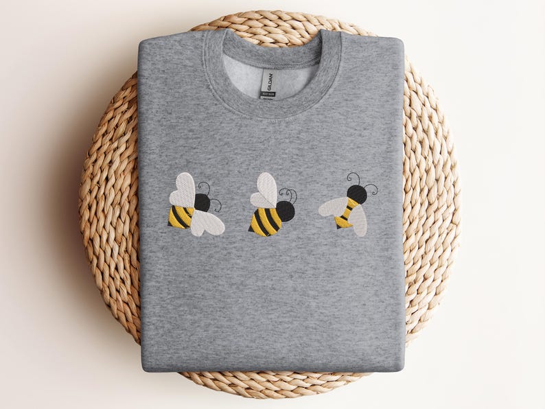 Embroidered Bee Sweatshirt – Bumblebee Crewneck for Nature Lovers - Etsy