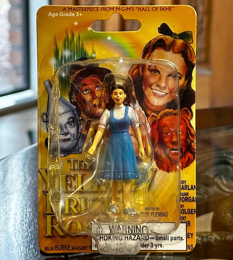 NEW 2005 Vintage Dorothy Figure From the Wizard of Oz Yellow Brick Road ...