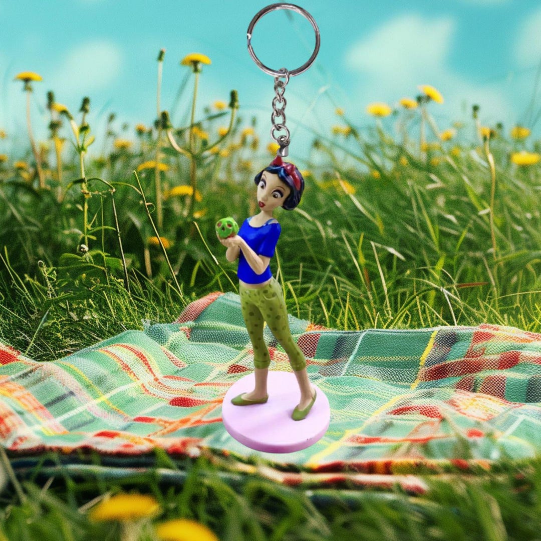 Princess Snow White Sports Key Ring Keychain Ornament Figure Charm ...