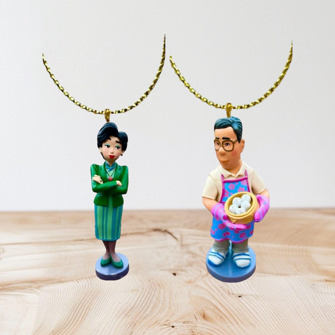 Turning Red Jin & Ming Lee Ornament 3.5 PVC Figure Figurine Mei Parents ...