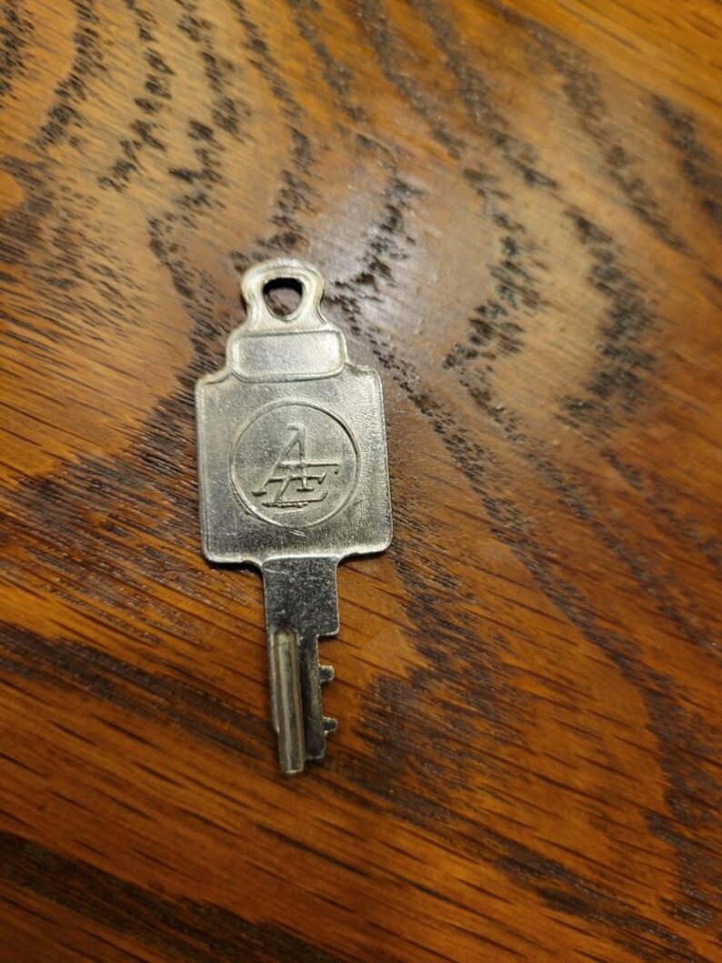 Rare Vintage Amelia Earhart Luggage Key - Etsy