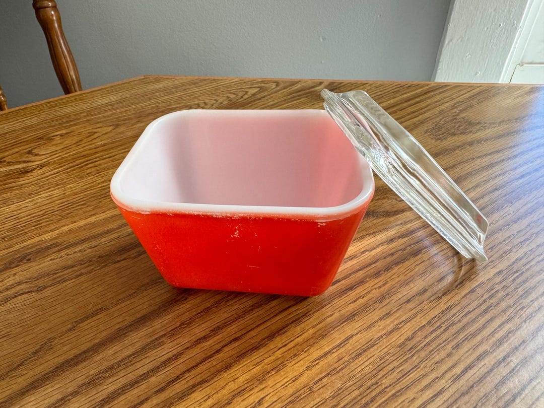 Vintage 1940's Pyrex 501-B Red Refrigerator Dish With Cover - Etsy
