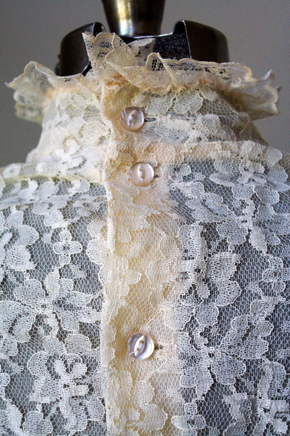 1960s Victorian style lace & ruffle button back blous… - Gem