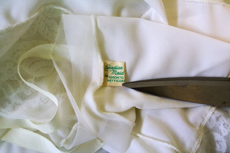1950s White Canada "maid" by Toronto Petticoat Full Dress Wiggle Slip ...