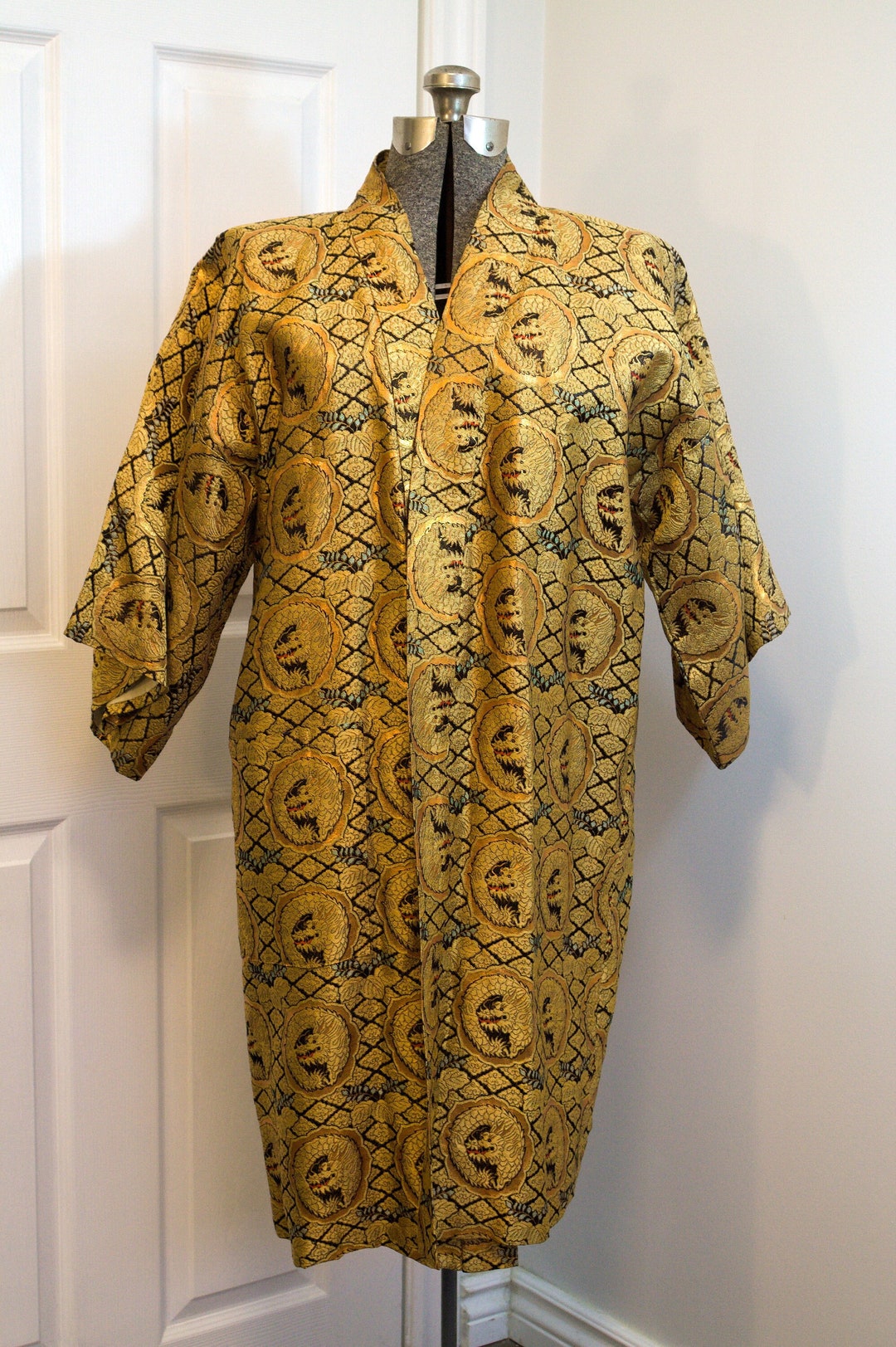 Vintage Metallic Gold Dragon Brocade Dressing Gown Robe Made in Japan ...