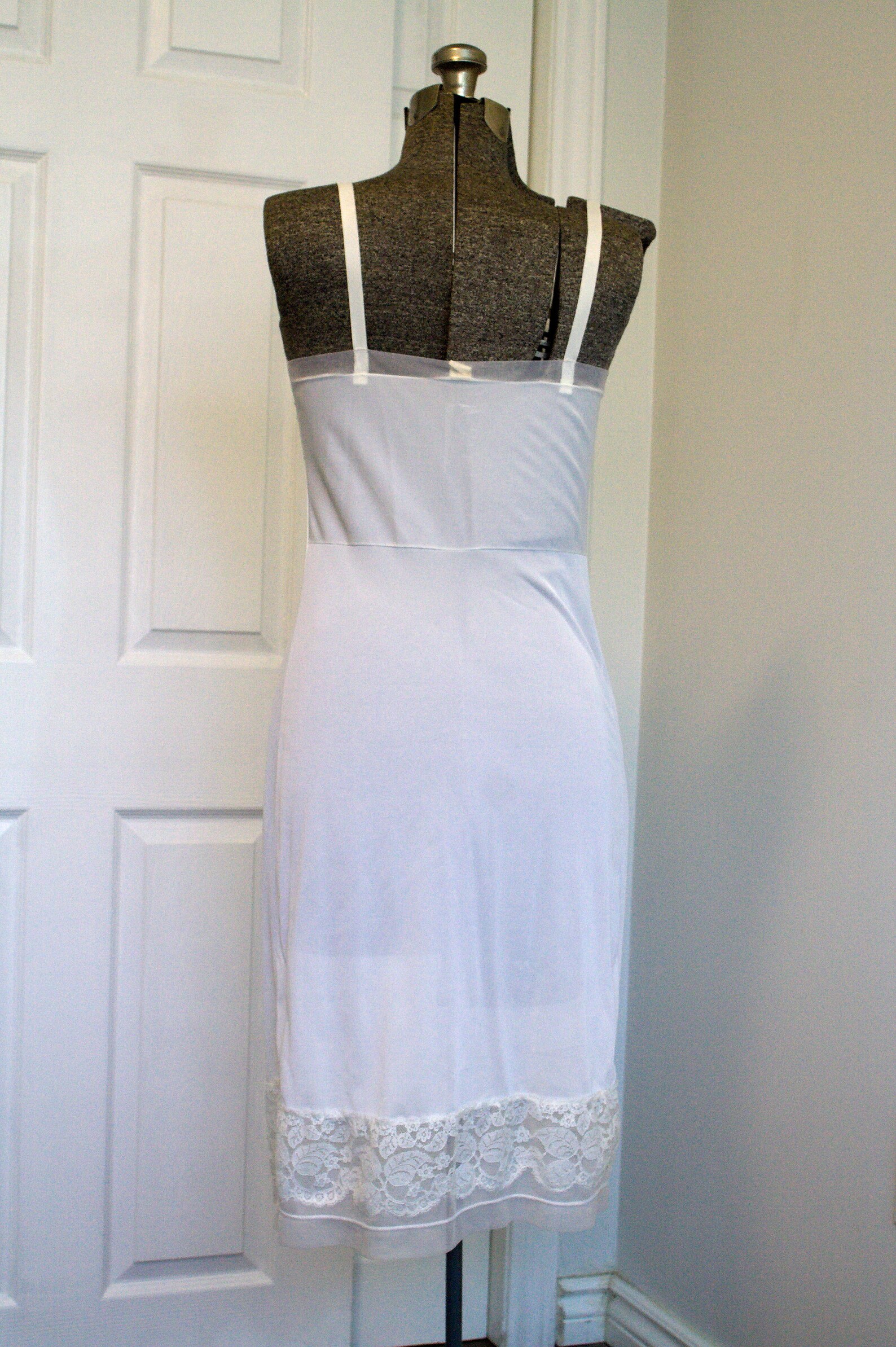 1950s White Canada "maid" by Toronto Petticoat Full Dress Wiggle Slip ...