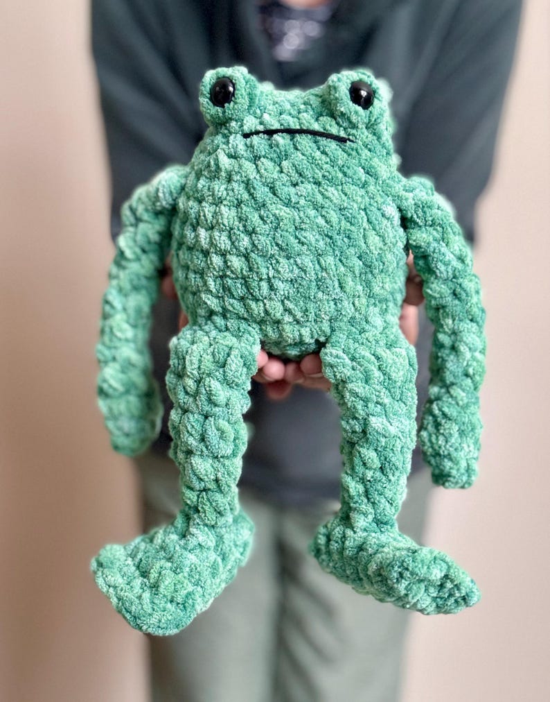 Fergus Frog No-sew CROCHET PATTERN + Overalls & Tutu Mod - Etsy