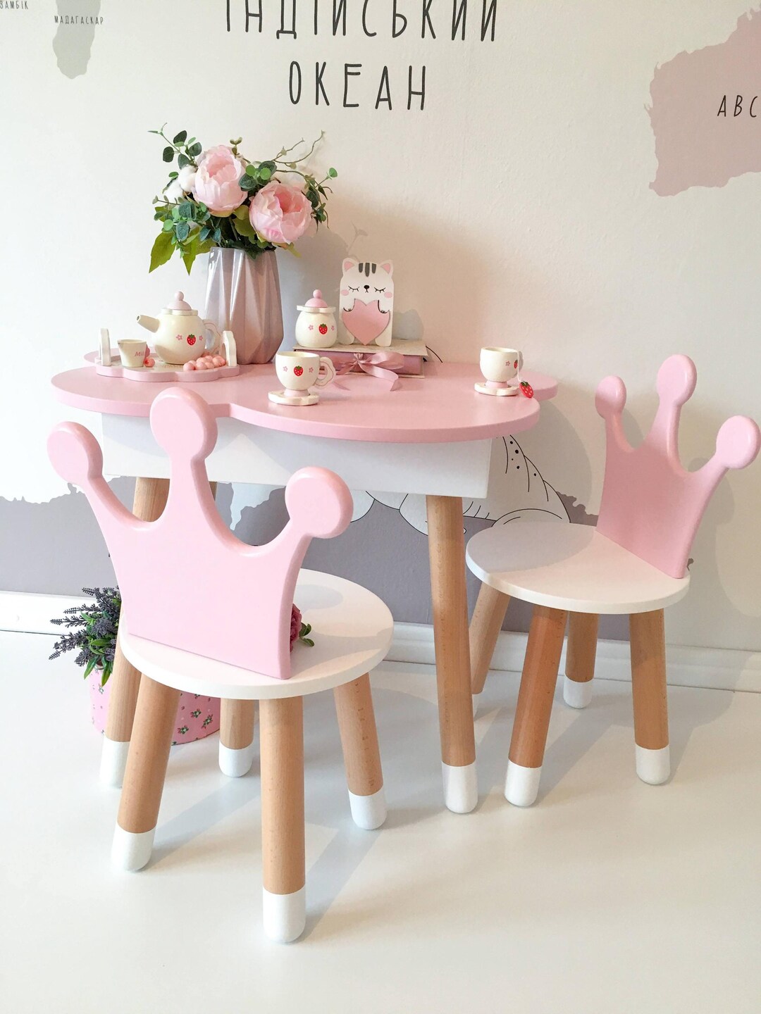 Princess Kids Table & 2 Chair Set for Girls Room - 1st Birthday Gift ...