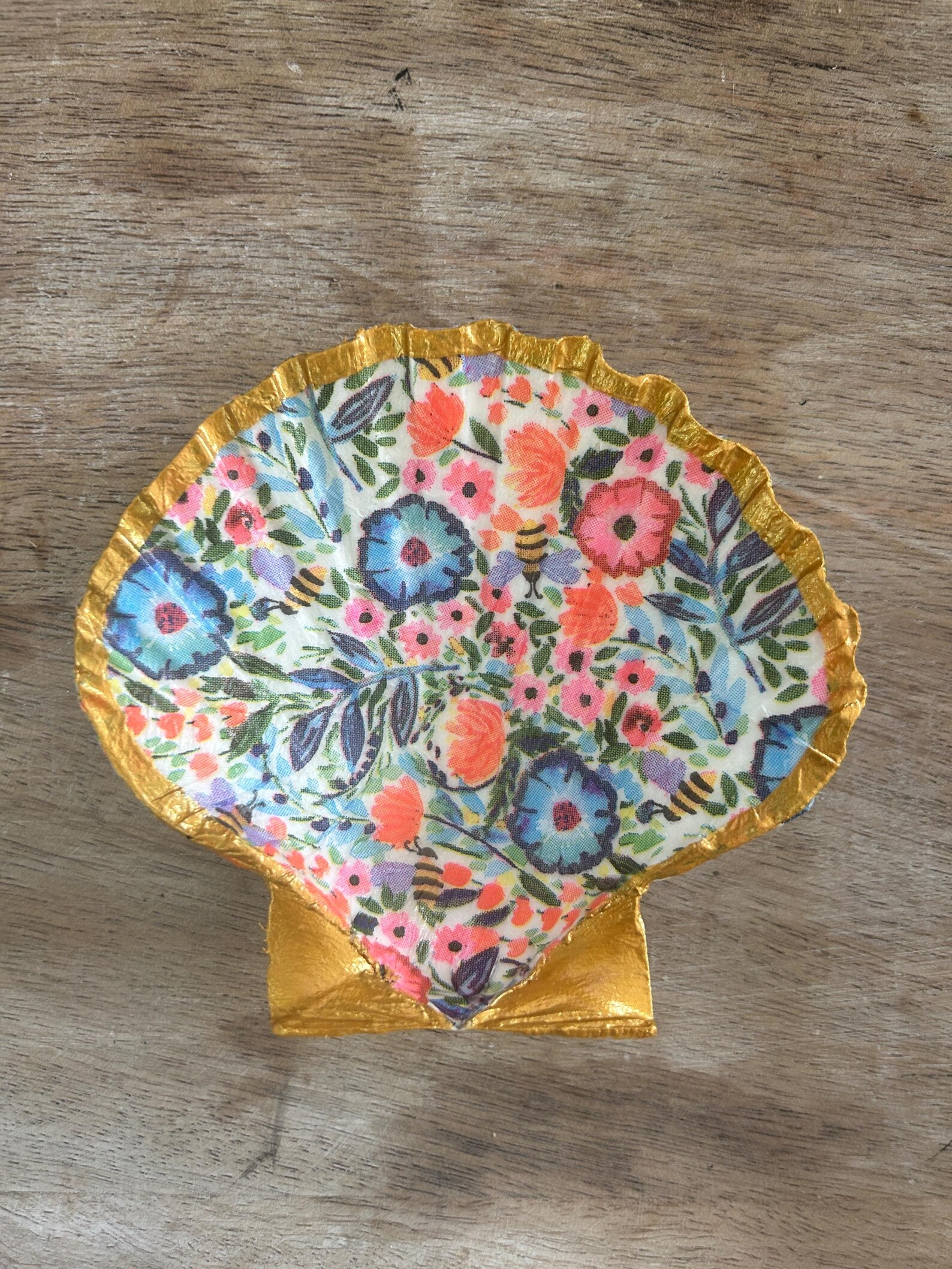 Handmade Coastal Large Scallop Seashell Jewelry Trinket Dish, Gold Trim ...