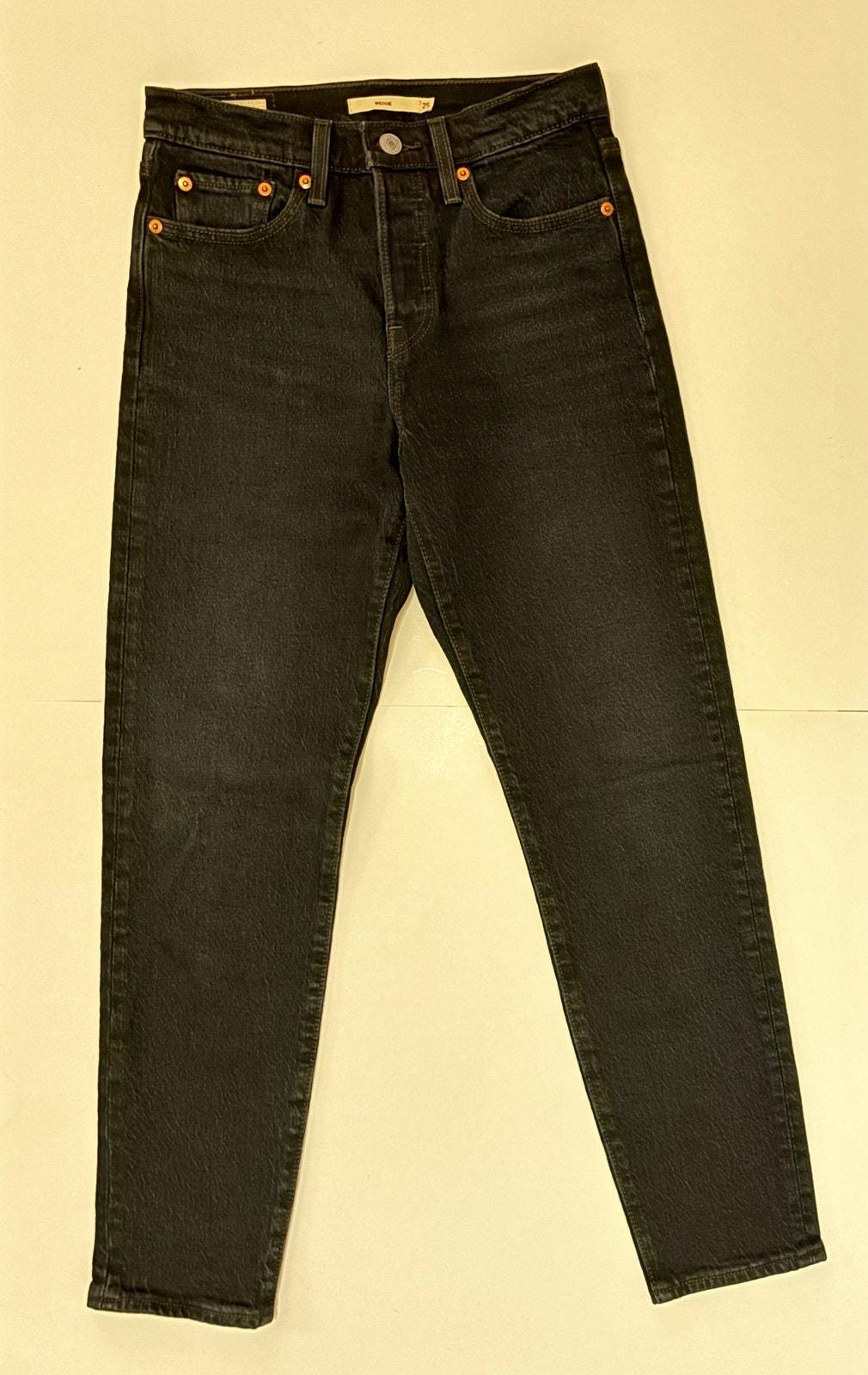 Women's Levi's High Rise Wedgie Straight Ankle Jeans Black Wash 25 ...
