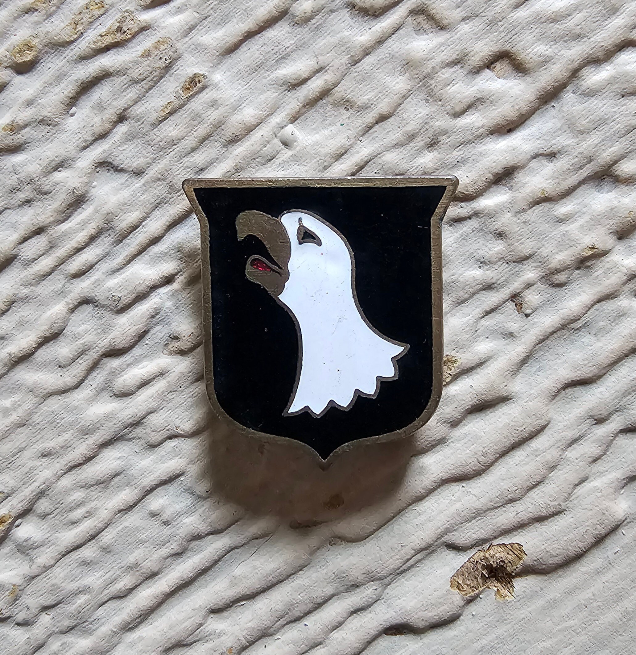 Vintage U.S. Military ARMY 101st Airborne Division Screaming Eagle Pin - Etsy
