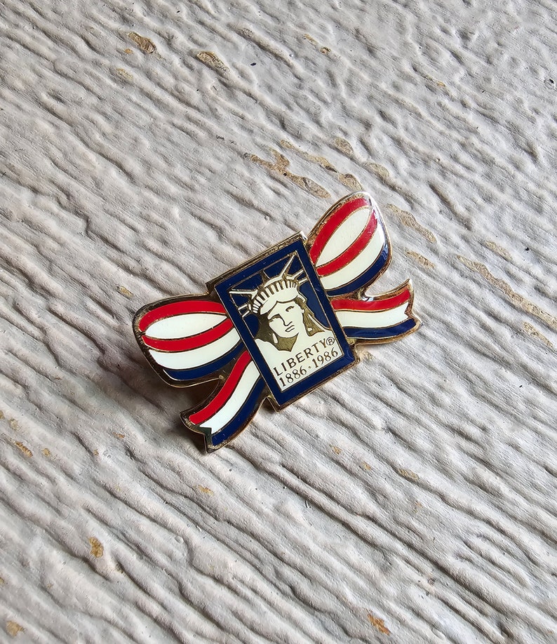 Vintage Liberty 1886-1986 Patriotic Ribbon Statue of Liberty Lapel Hat ...