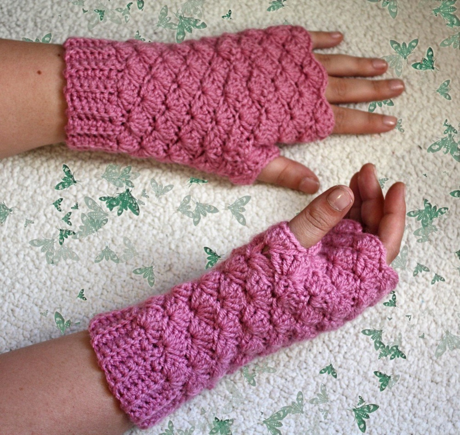 PATTERN Comfy Shells Fingerless Gloves Digital Download (Instant ...