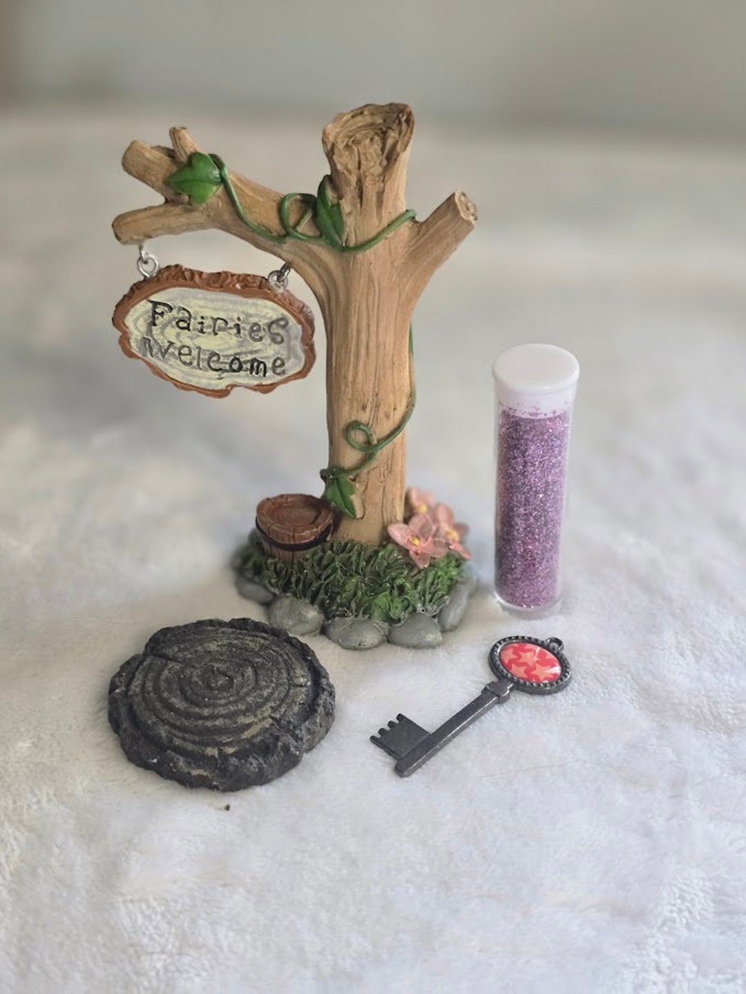4 Piece Kit With Fairies Welcome Sign Hanging From Tree Glitter Stump ...