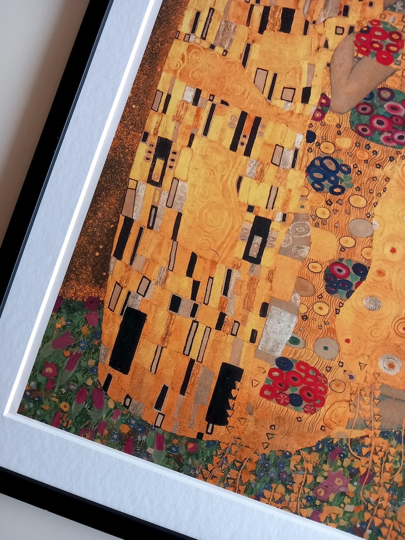 Gustav Klimt – the Kiss - Framed - Etsy