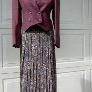 Vintage JAEGER Suit - Jacket & Pleated Skirt in Houndstooth and Paisley ...
