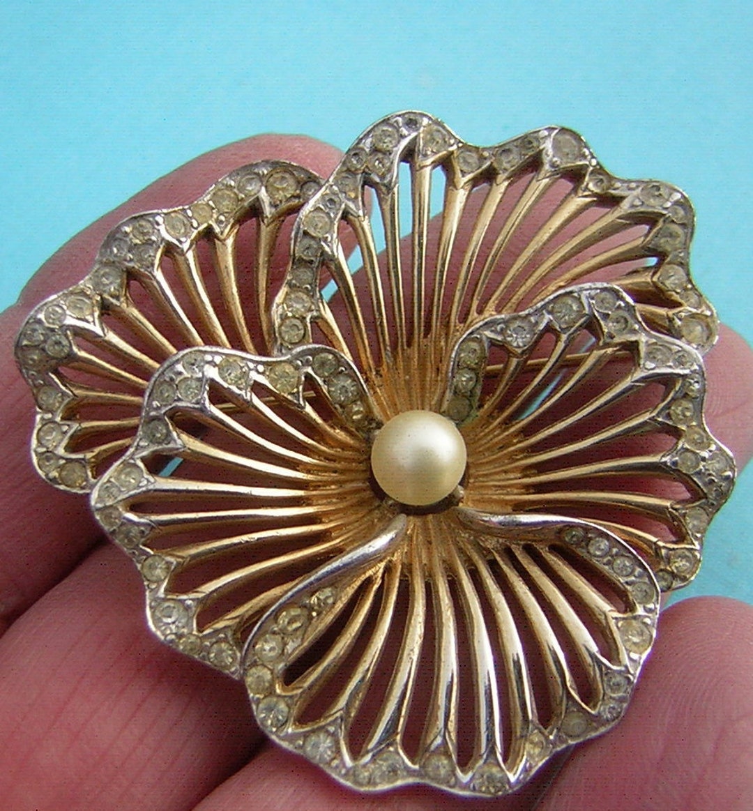 Vintage Boucher Pansy Brooch – Gold & Silver Rhinestone Flower Pin - Etsy