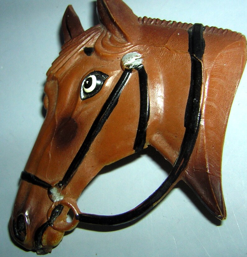 Early Plastic Horse Head Brooch Pin Vintage 50s Retro Kitsch - Etsy