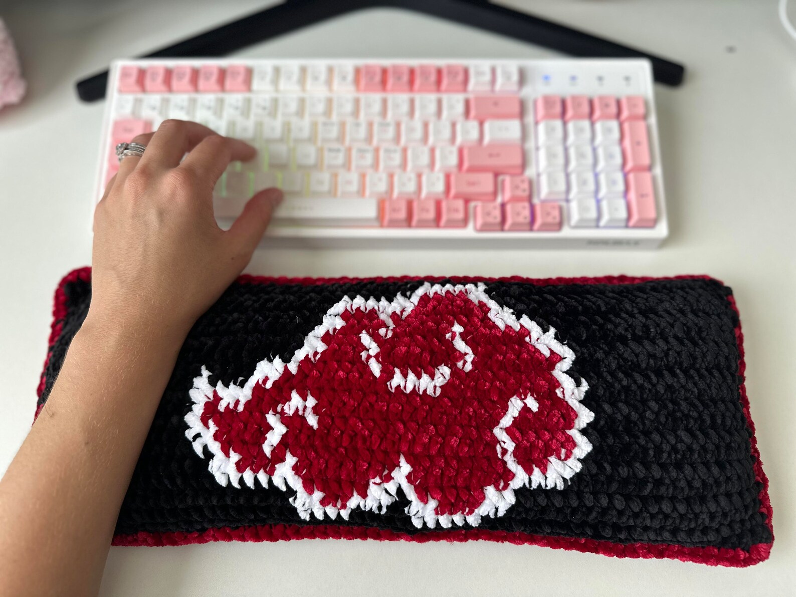 Red Cloud - Red Eyes Crochet Keyboard Wrist Rest - Etsy