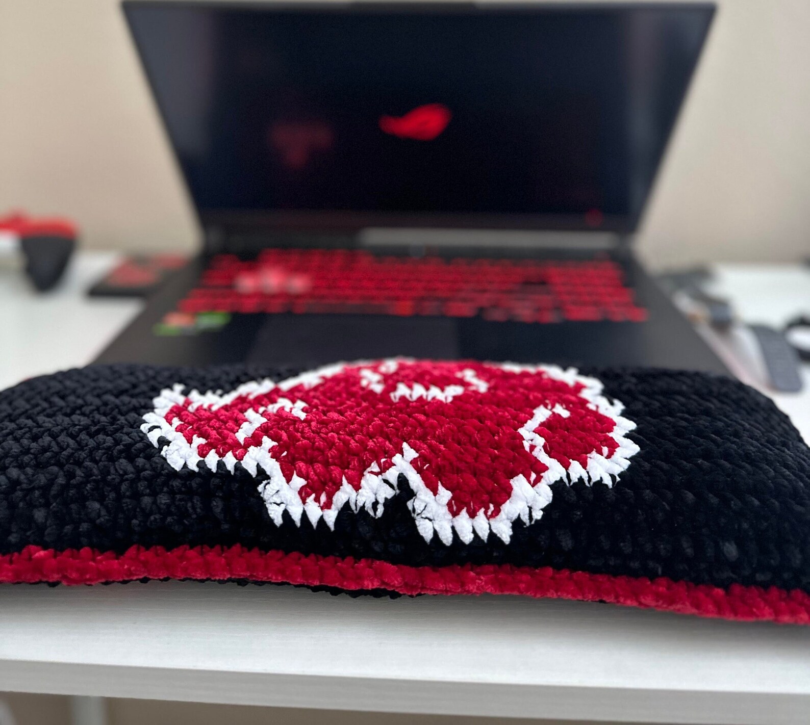 Red Cloud - Red Eyes Crochet Keyboard Wrist Rest - Etsy