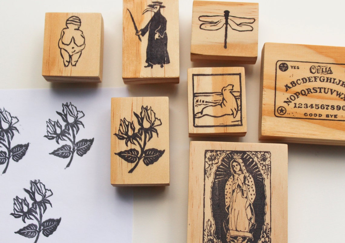 Raven Stamp / Personalized Stamp / Raven Gifts - Etsy