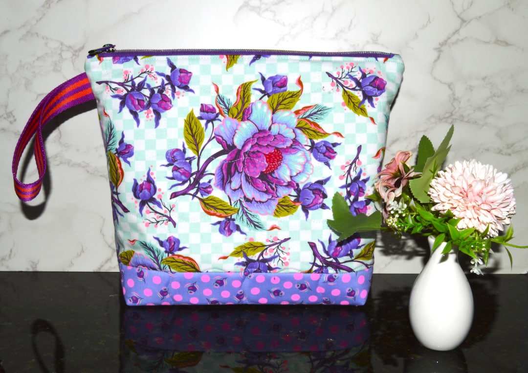Tula Pink Peony Zipper Bag- Handmade Project, Travel , or Makeup Bag ...
