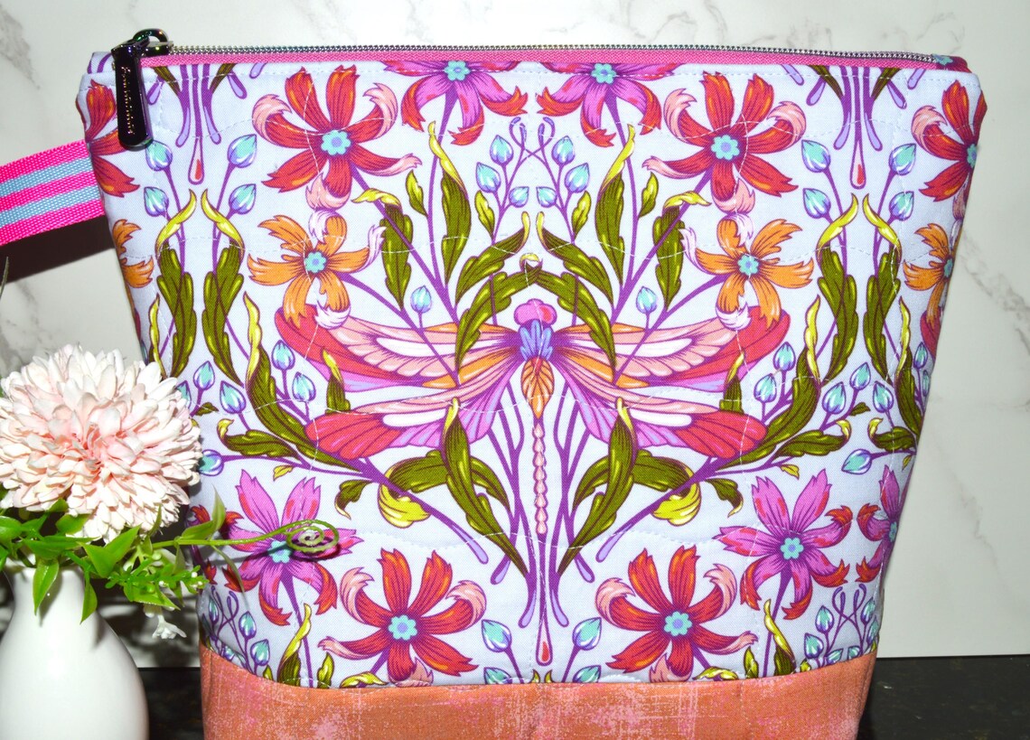 Zipper Project Bag -tula Pink OOP- Moon Garden Fabric, Knitting, Makeup ...