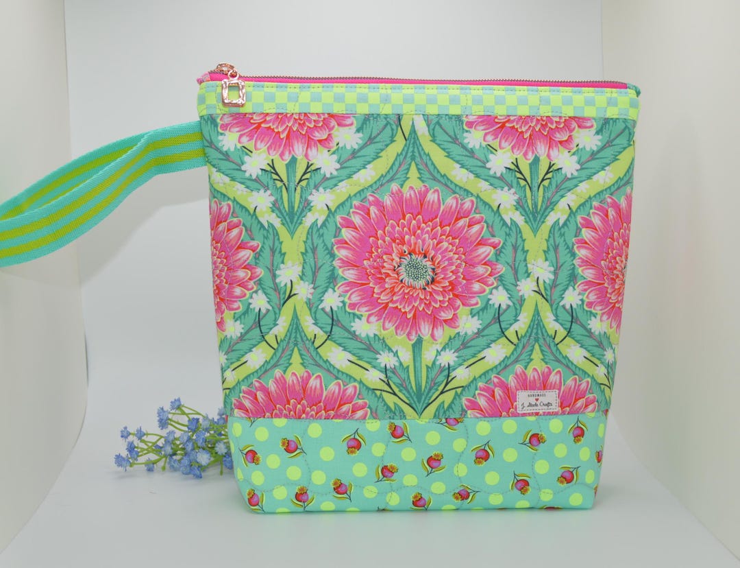 Tula Pink Untamed, Daisy and Confused Fabric, Tote Zipper Bag, Large ...