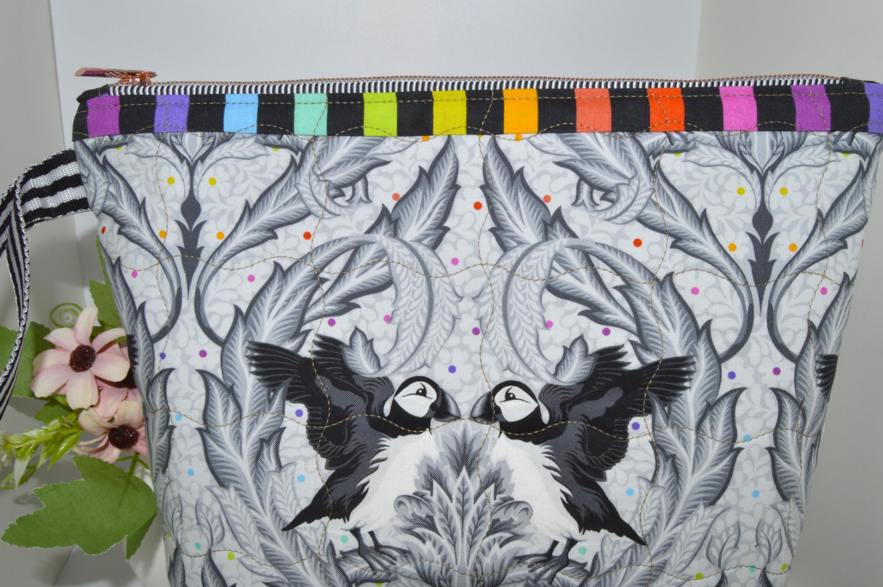 Project Bag | Tula Pink Huffing & Puffin Fabric | Make Up, Quilting ...